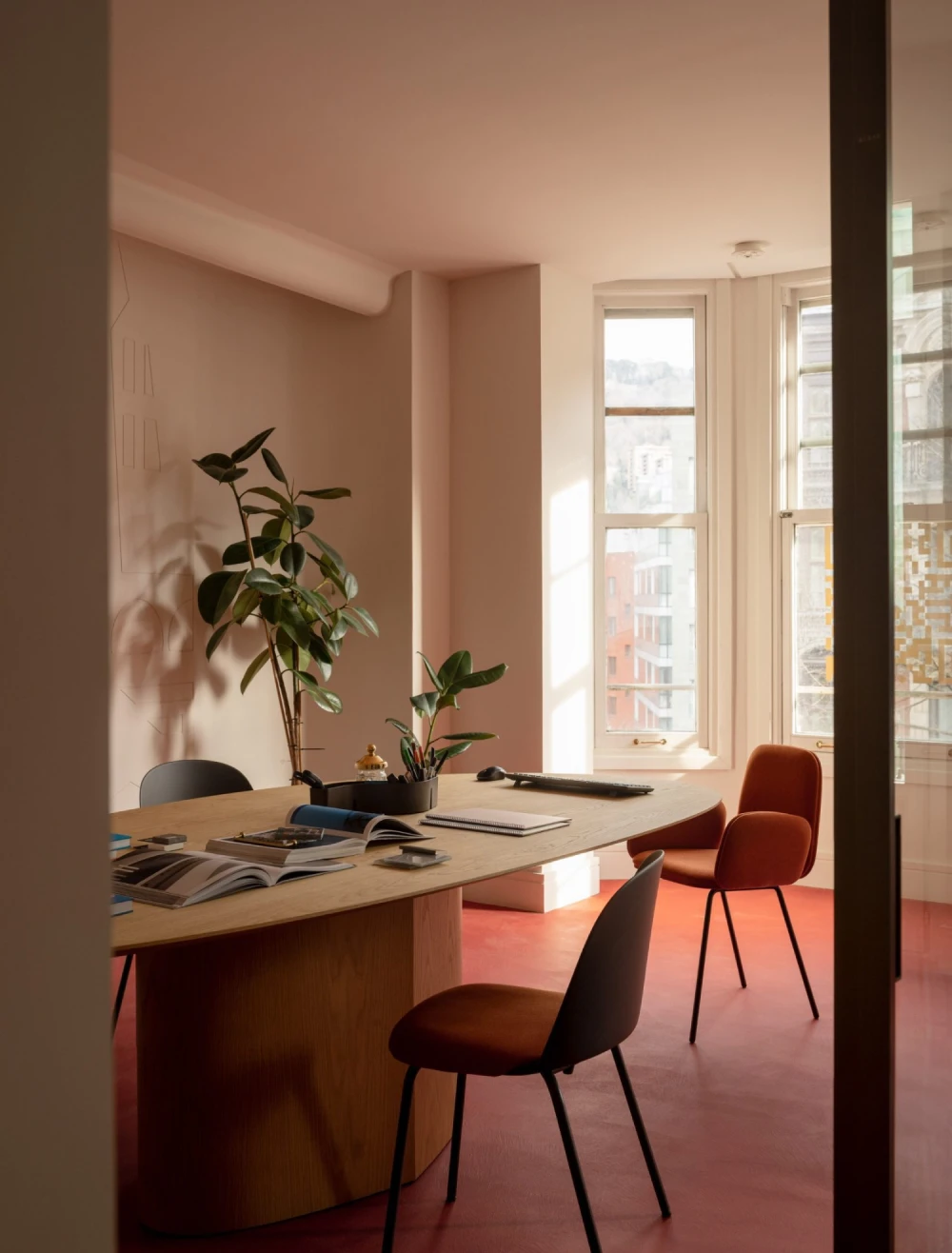 Офис и шоурум архитектурного бюро Tabula Studio в Бильбао